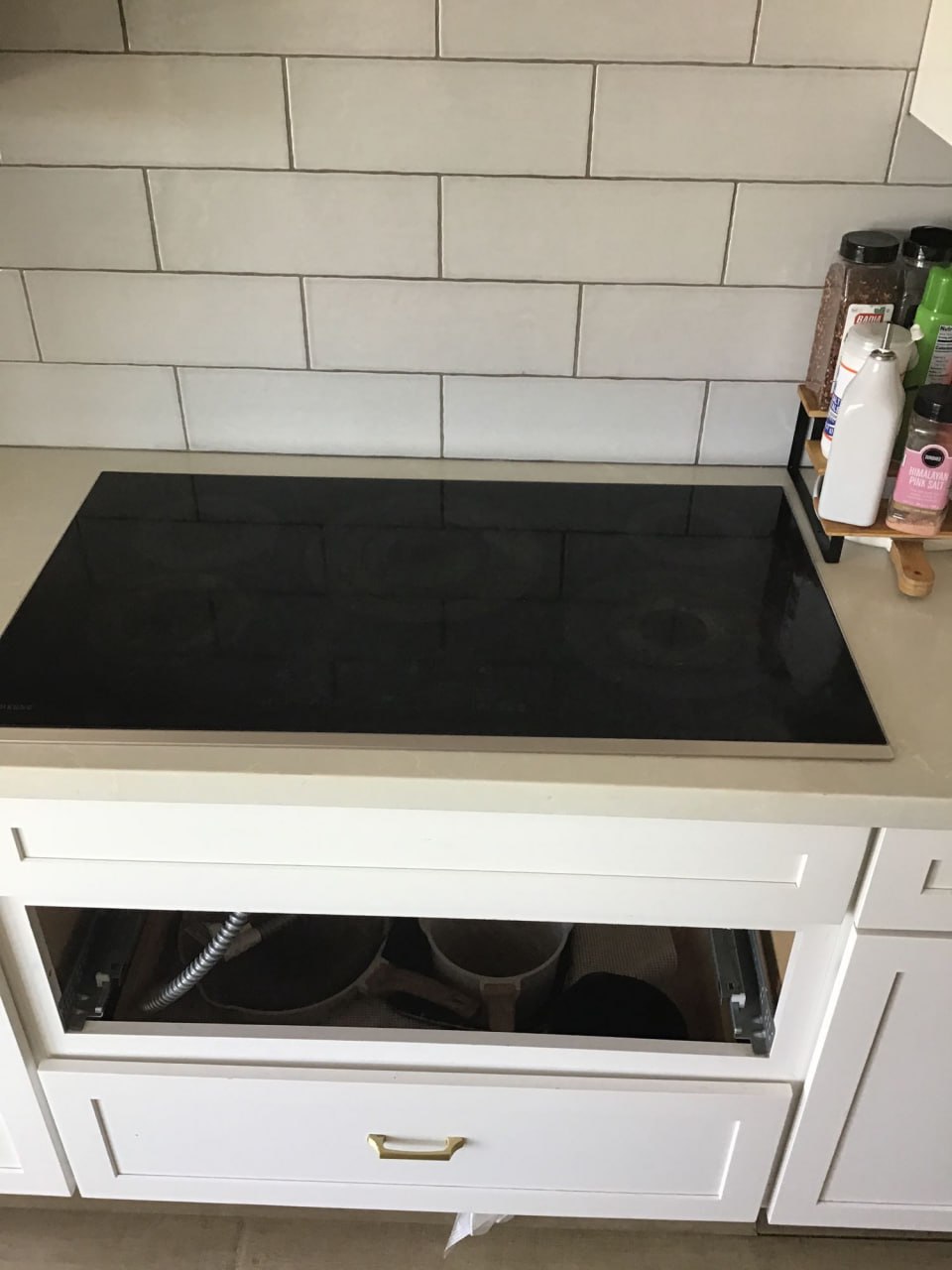 Why Is One Of The Burners On The Stove Not Working? Let's Find The ...